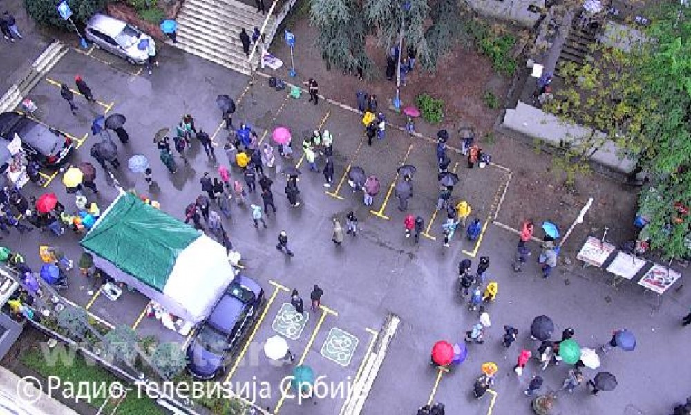 Četvrti dan studenti blokiraju zgradu RTS-a, radnicima onemogućen ulaz